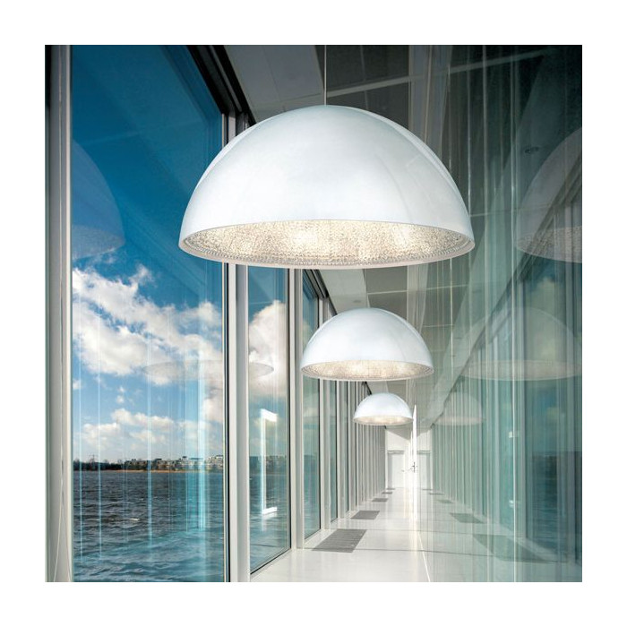 Suspension Lune Manooi : Éclat Artisanal en Cristal pour Élégance ...